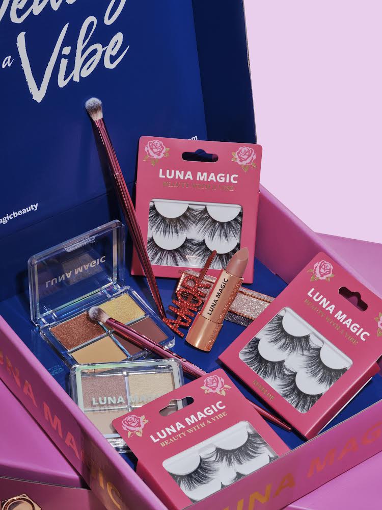 MYSTERY BOX – LUNA MAGIC BEAUTY